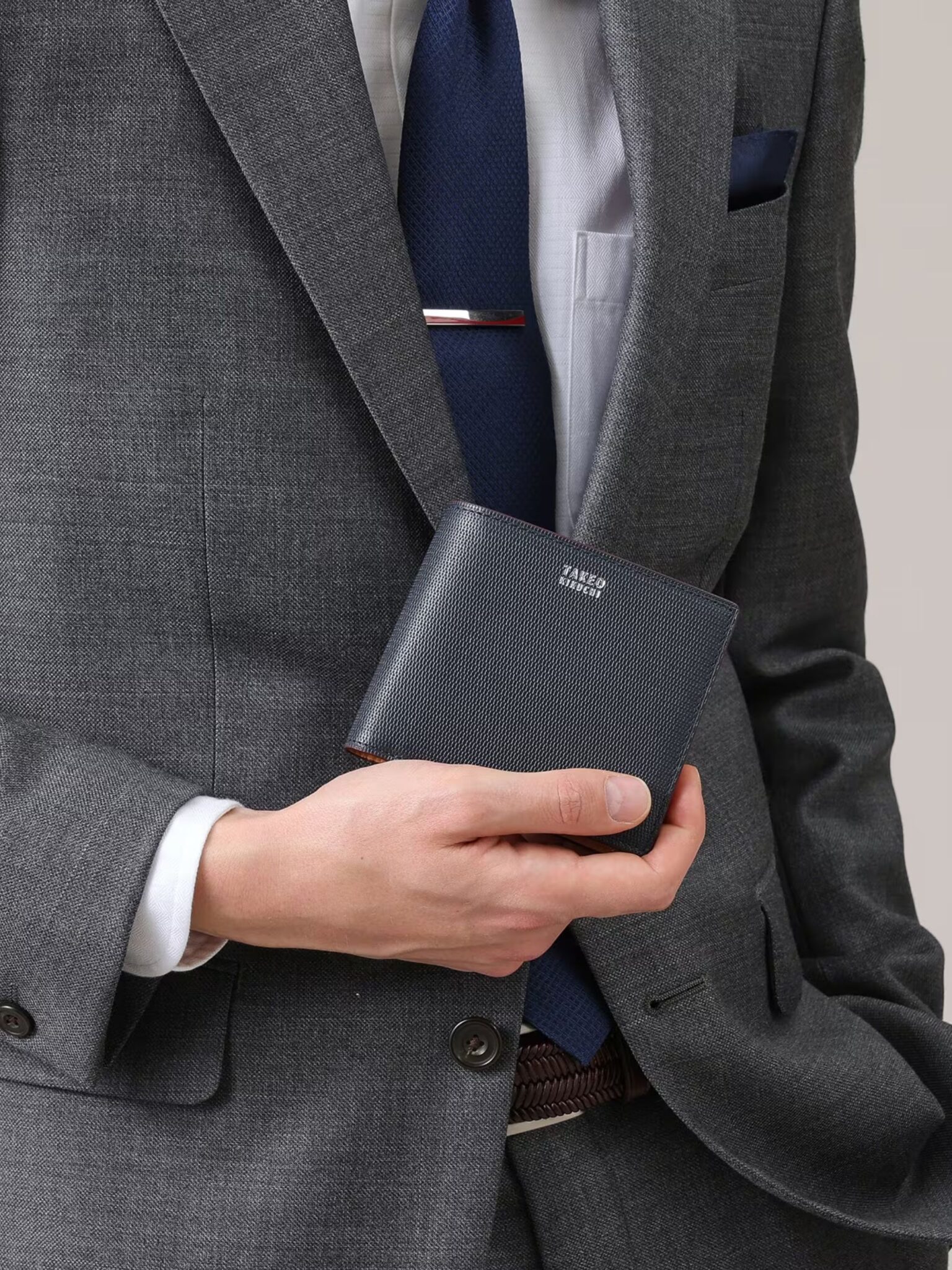 NAVY MESH WALLET WITH COIN CASE (07001520) – TAKEO KIKUCHI Thailand